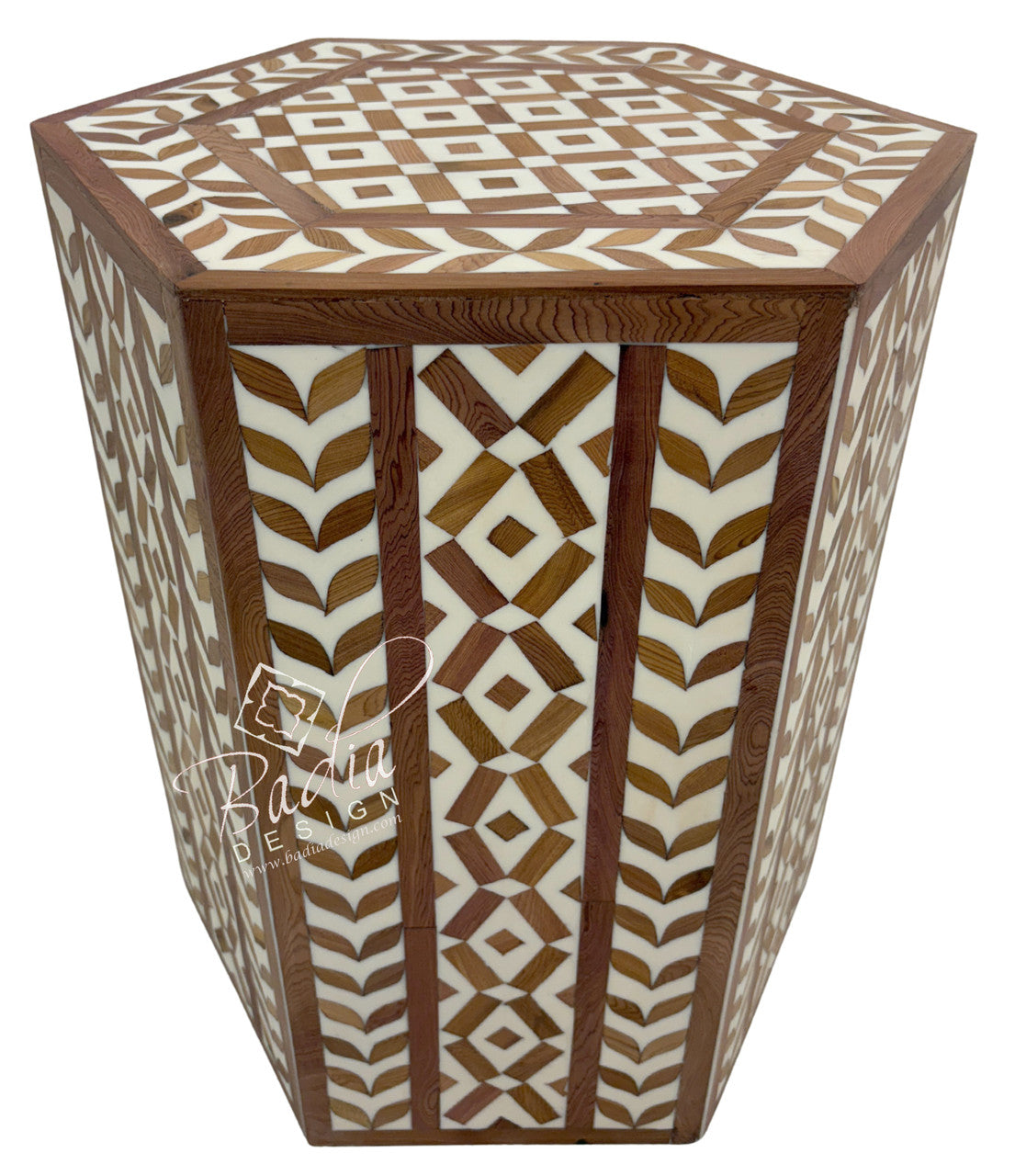 Cedar Wood and Resin Inlay Table – Badia Design Inc.